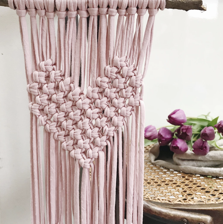 Macrame Heart Wall Hanging- The Free Pattern - Isabella Strambio Blog