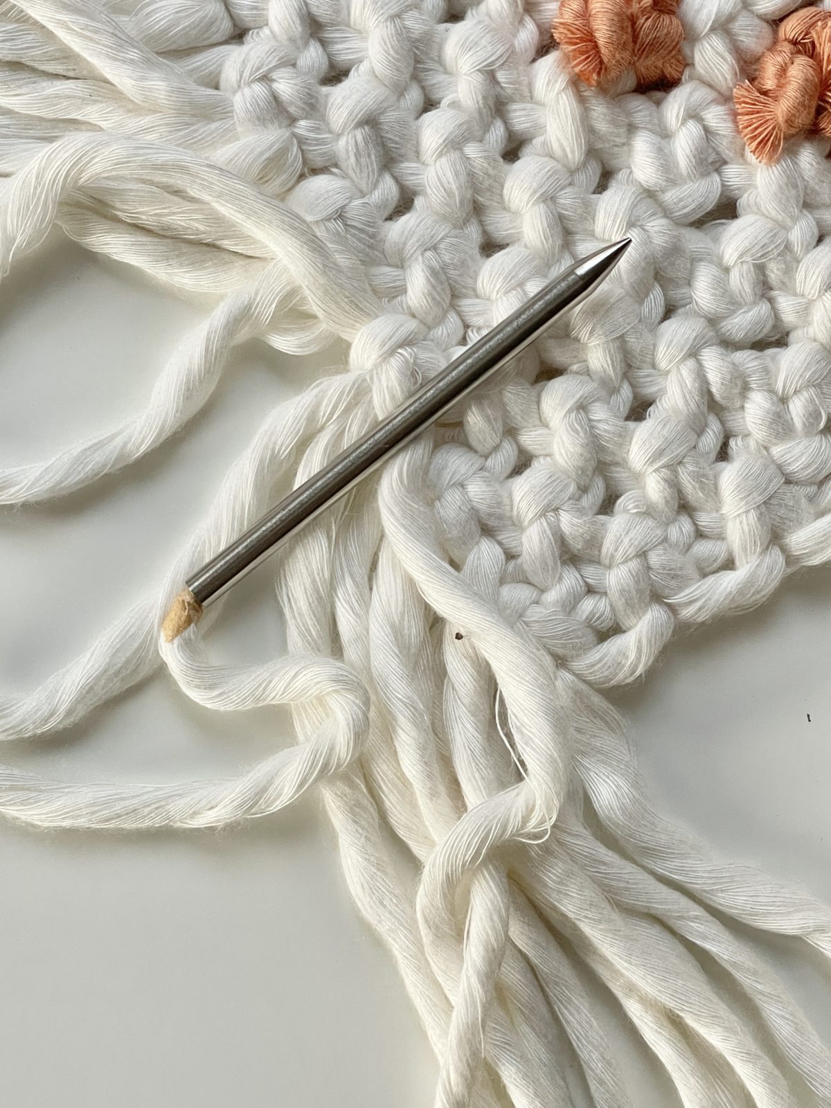 Secret tools of a macrame artist - Isabella Strambio Blog