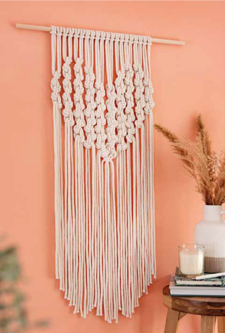 Top 8 Macrame Heart-Shaped Tutorials for Beginners & Pros - Isabella ...